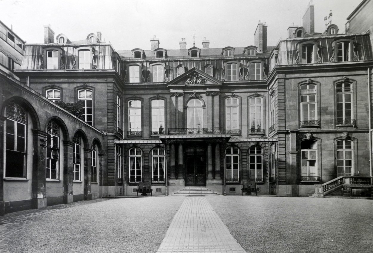 Reopening The British Embassy Following The Liberation Of Paris History Of Government